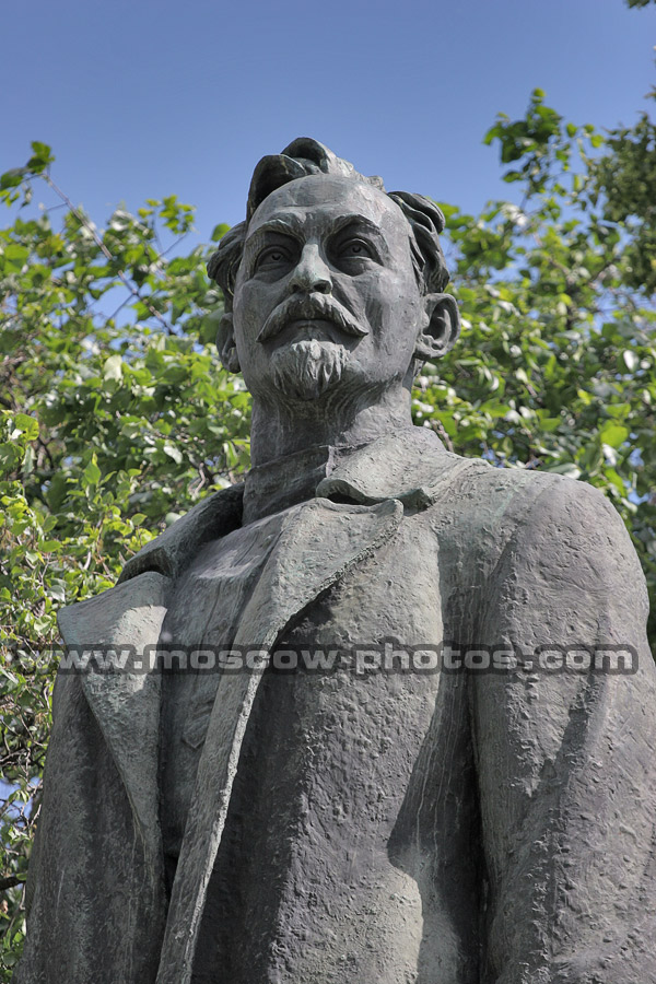 Moscow Photos - Muzeon - Felix Dzerzhinsky monument